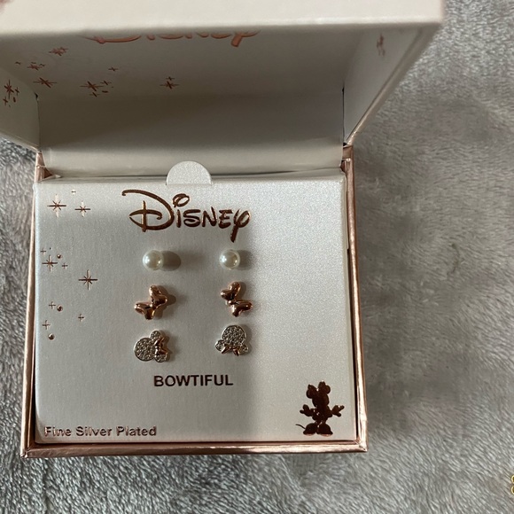 Disney | Jewelry | Disney Bowtiful Earrings New In Box | Poshmark
